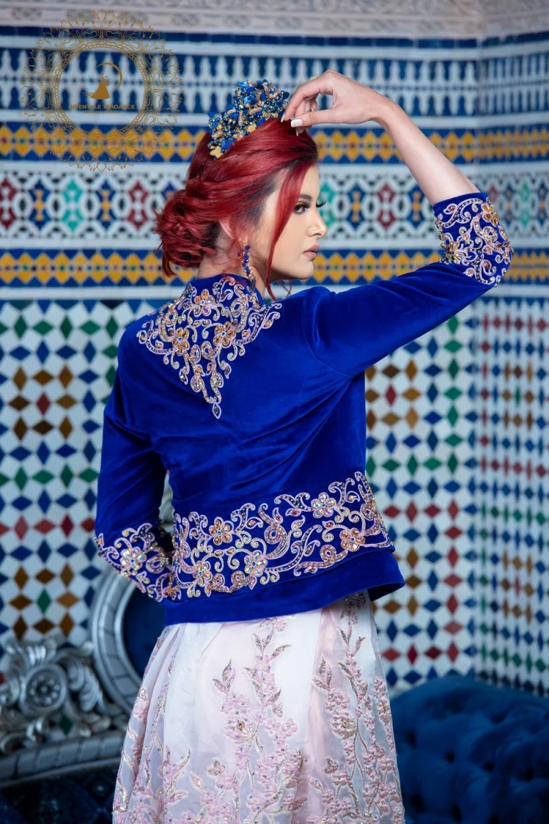 Karakou distinguished and chic