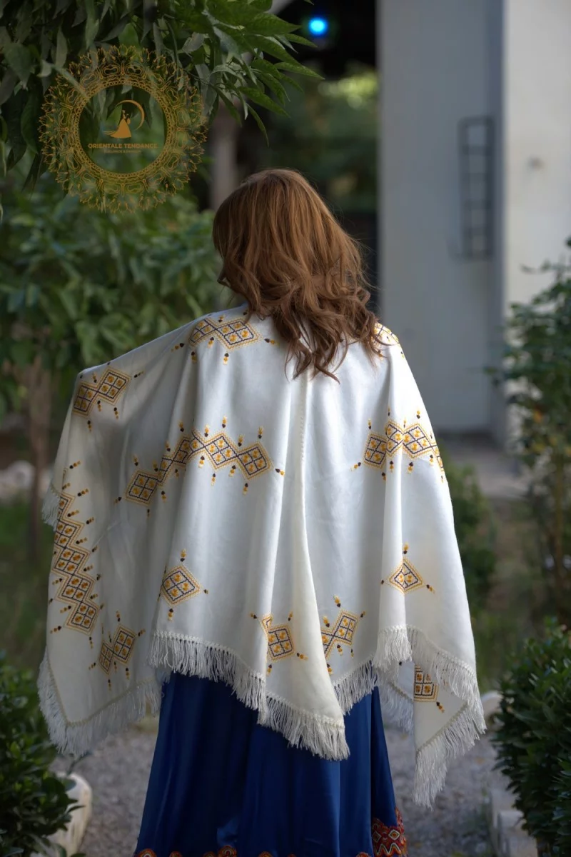 Cape en Leine straight from Algeria