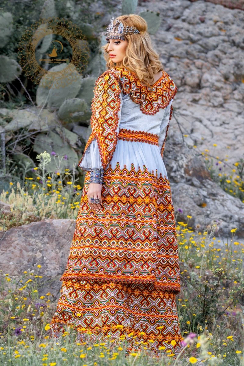 Robe Gargari Zira