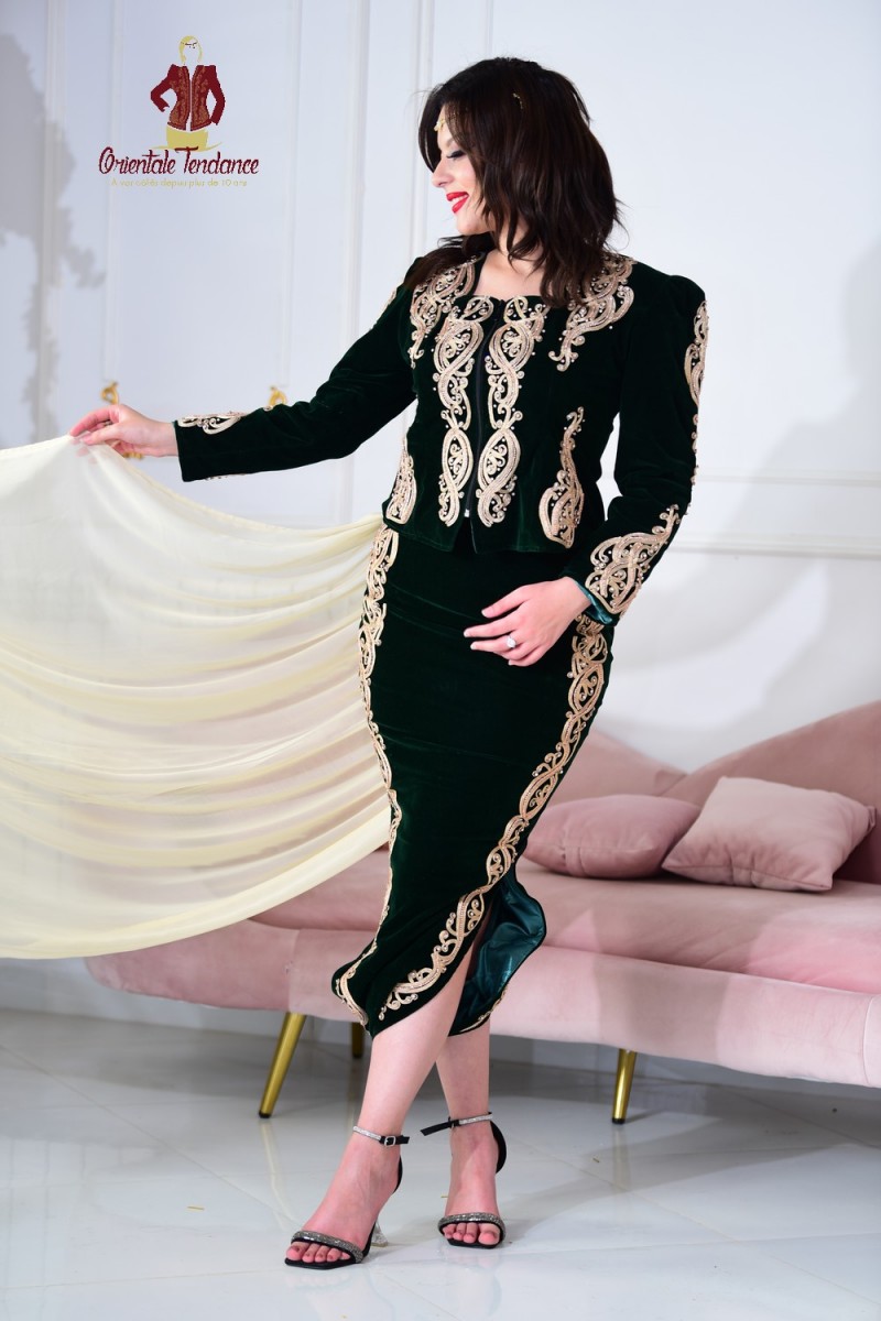 Superbe Karakou algérien Manele avec sa traine détachable